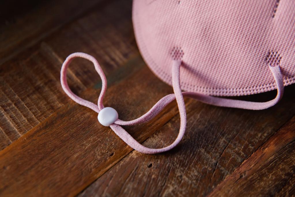 How to wear a face mask correctly: A guide to wearing it properly to ...